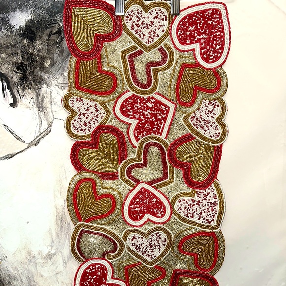 Rachel Zoe | Kitchen | Rachel Zoe Beaded Valentine Heart Table Runner ...